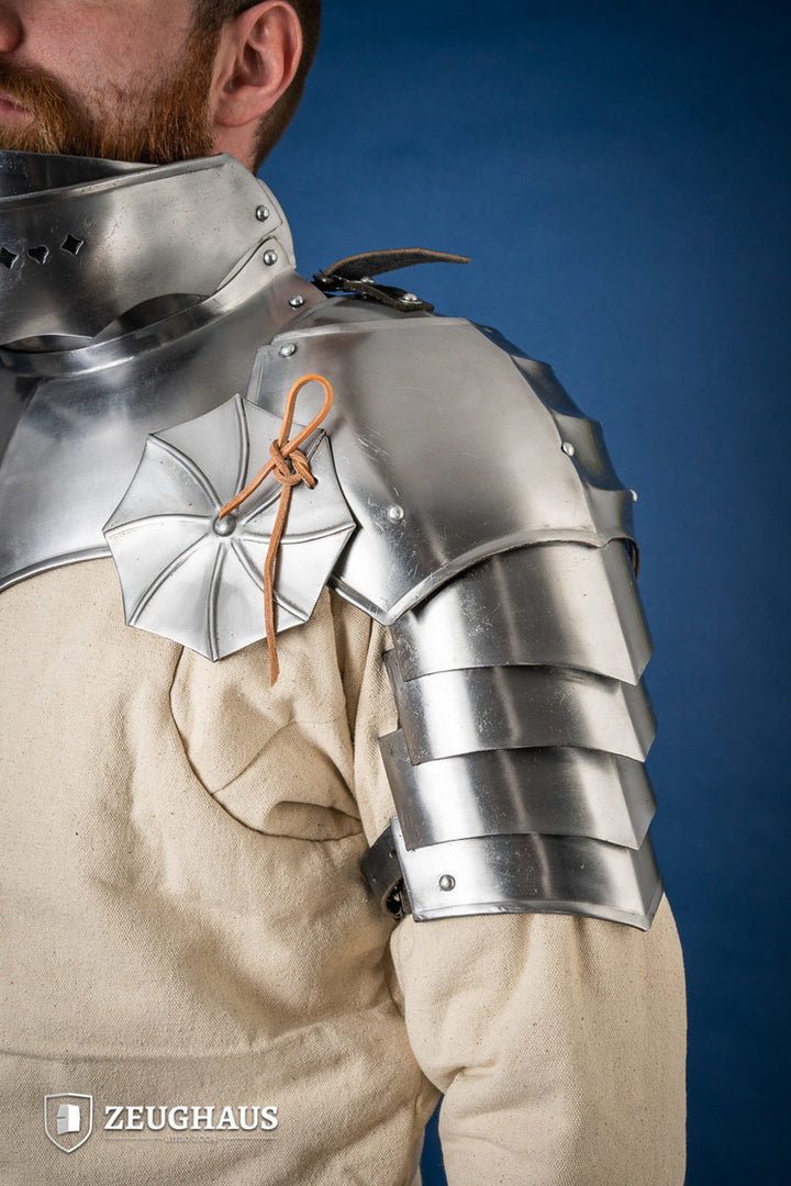 Pauldrons – Zeughaus Armoury
